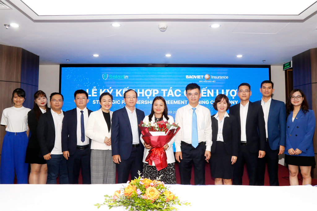 Saladin và Tổng công ty Bảo hiểm Bảo Việt triển khai sản phẩm bảo hiểm nhúng - Saladin bảo hiểm ...